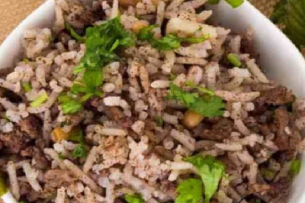 Lebanese-Style Spiced Beef With Rice, Lemon & Pine Nuts - Limoneira